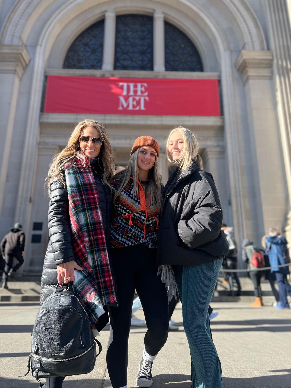 The Official Gossip Girl Tour NYC – Guided Bus & Pedicab Tours + 25 ...